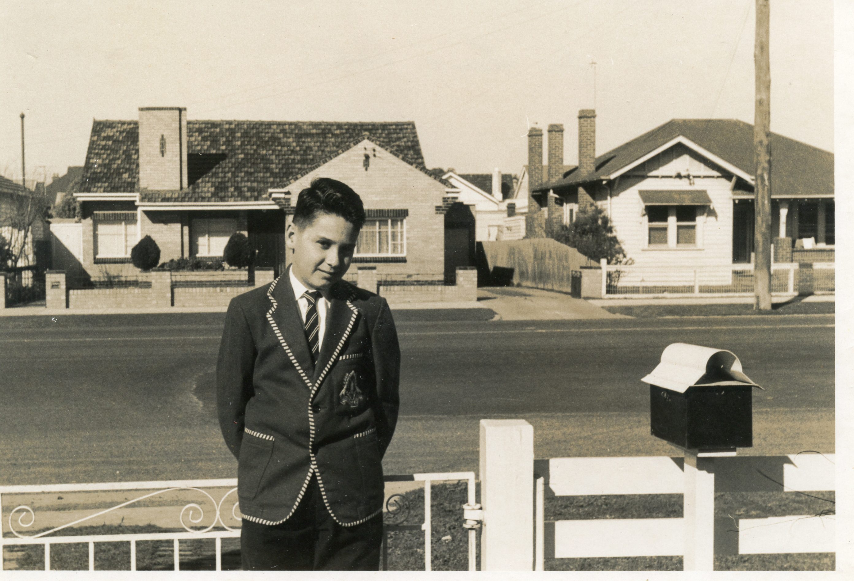 43 Peter Cass Nudgee uniform Jan 1960 at Essendon – Family history ...